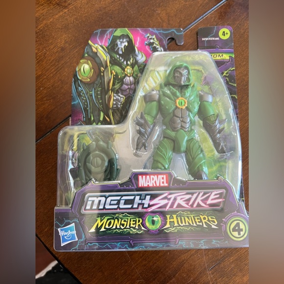 Marvel | Toys | Doctor Doom Marvel Avengers Mech Strike Monster Hunters ...